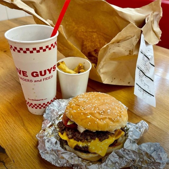 Burbank Town Center | Shopping Mall | Movies | Food & Drink